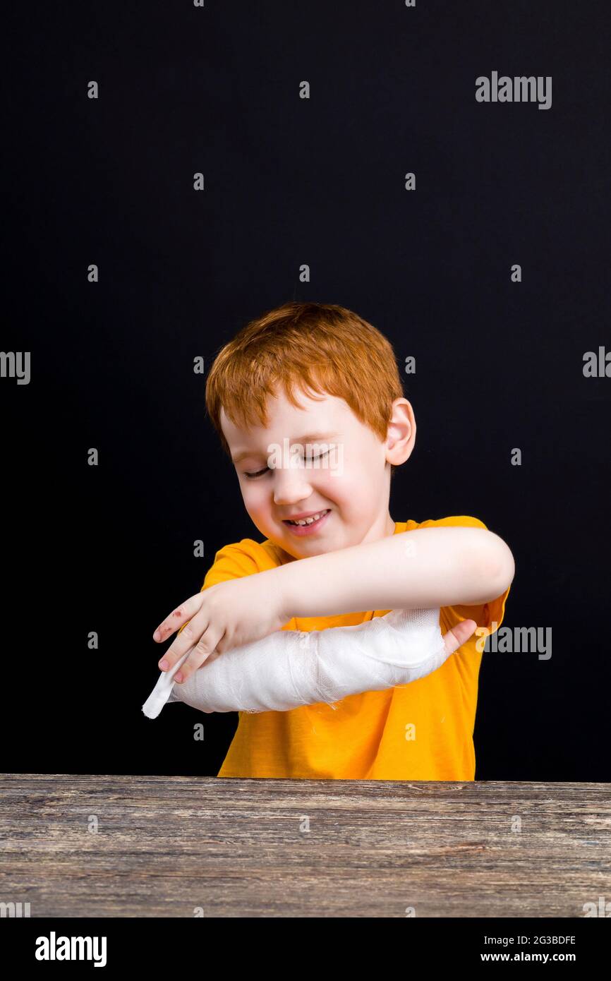 Boy hand plaster hi-res stock photography and images - Alamy
