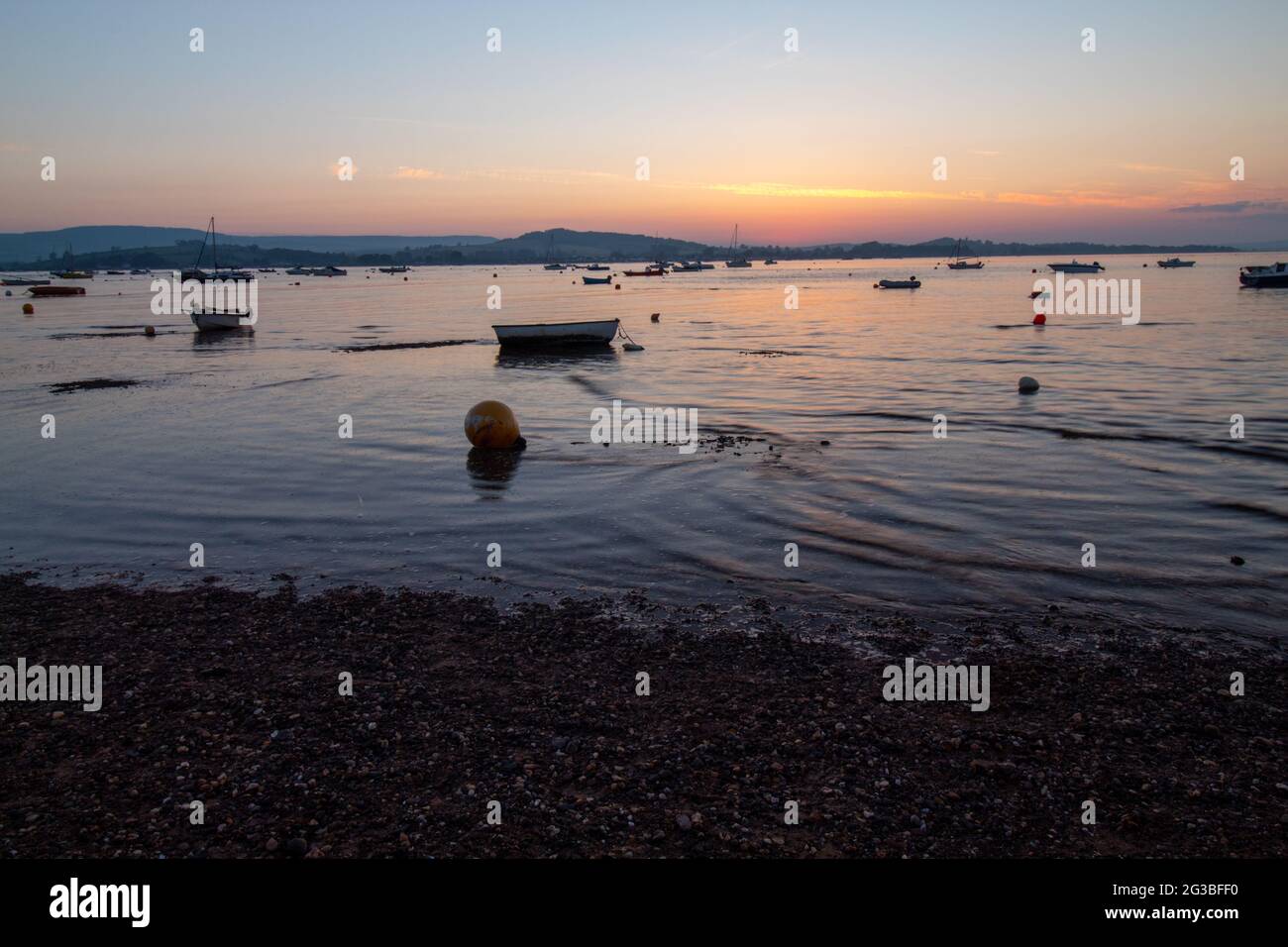 Exmouth beach sunrise devon uk hi-res stock photography and images - Alamy