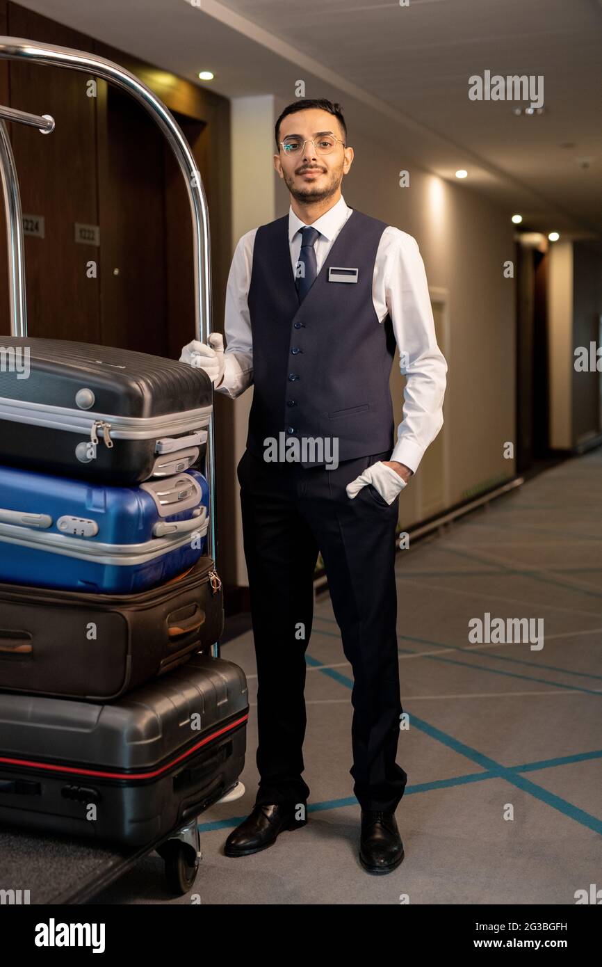Hotel porter hi-res stock photography and images - Alamy