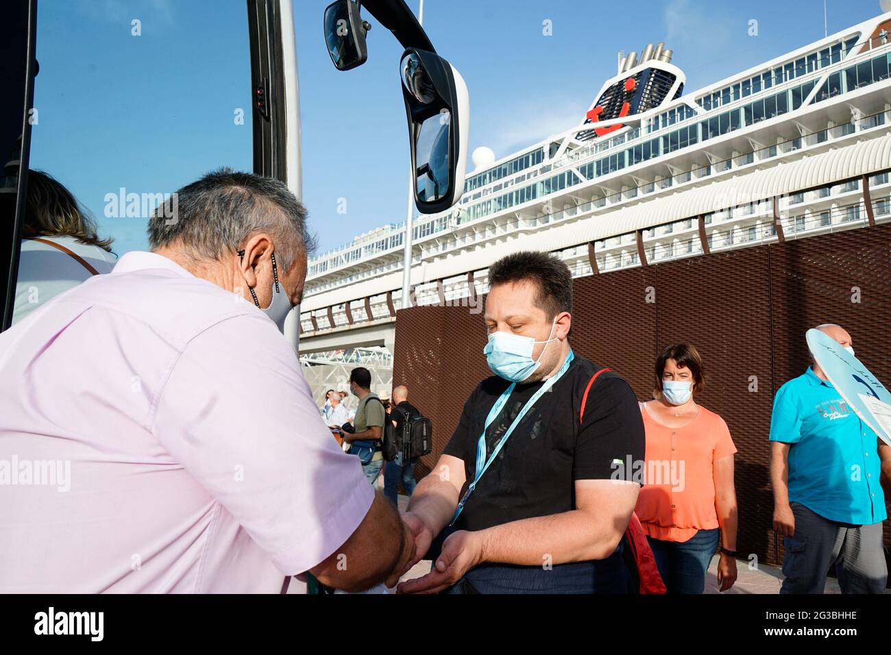 German bus driver hi-res stock photography and images - Alamy
