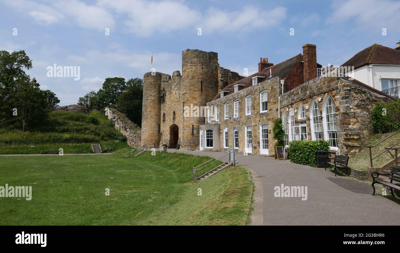 A Medieval castle in Tonbridge Kent Stock Photo - Alamy
