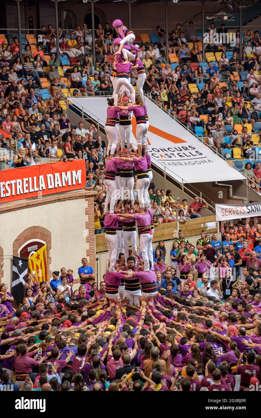 Human towers catalunya spain hi-res stock photography and images - Alamy