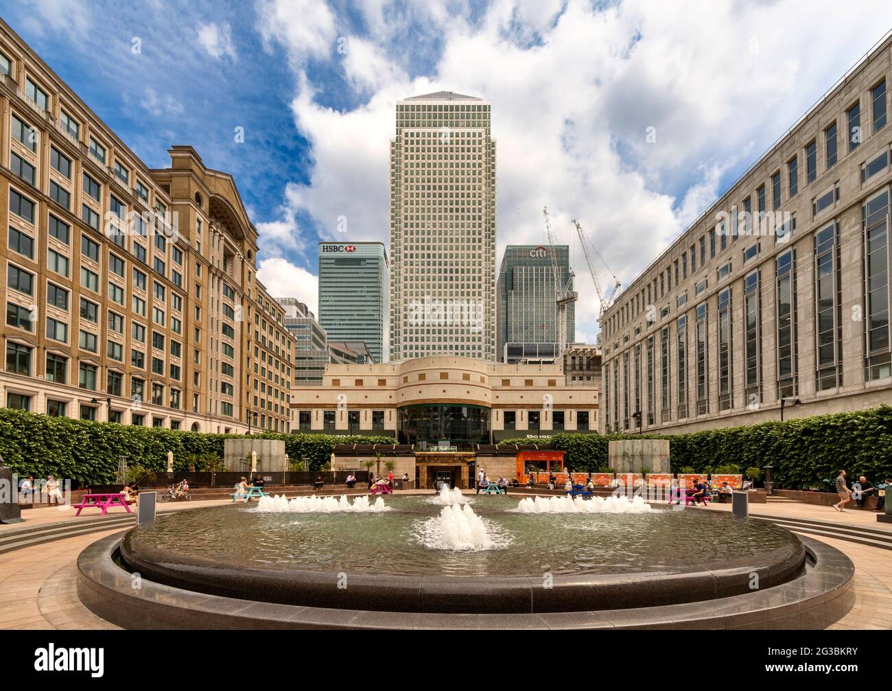 LONDON ENGLAND SKYSCRAPERS AT CANARY WHARF CABOT SQUARE WITH FOUNTAIN ...