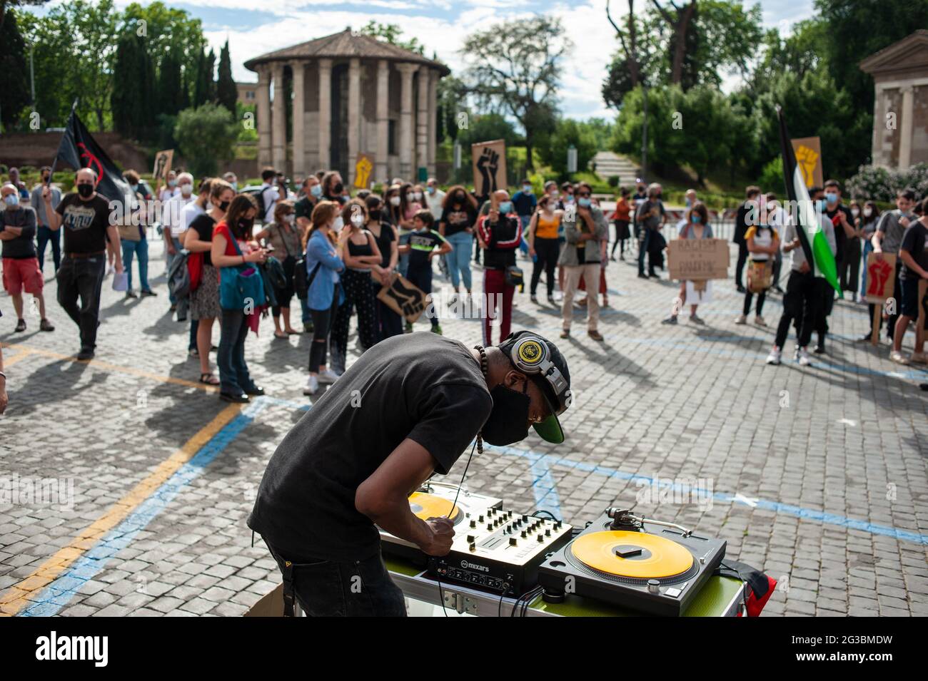 Italian immigration hi-res stock photography and images - Alamy