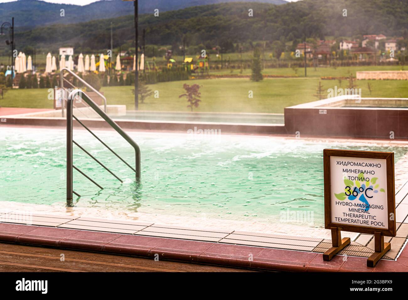 Leisure centre swimming hi-res stock photography and images - Alamy