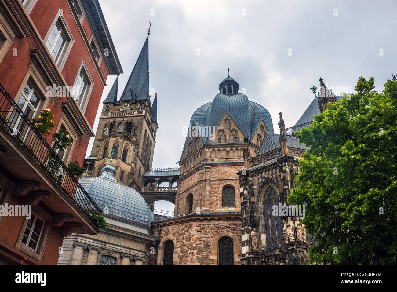 Cathedral in aachen germany hi-res stock photography and images - Alamy