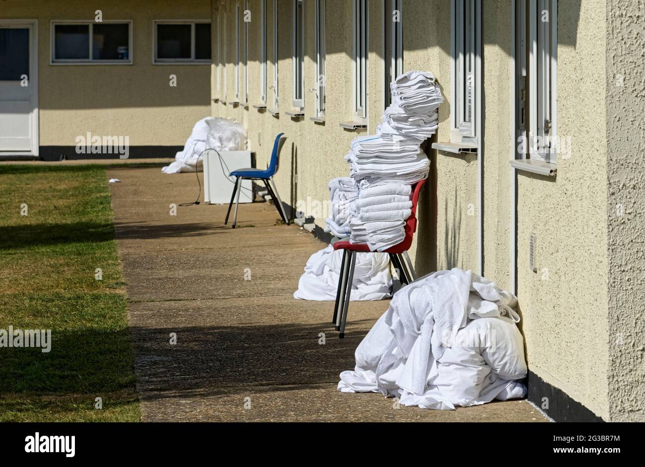 Holiday Chalets, Pontin's Holiday Park, Pakefield, Lowestoft, England ...