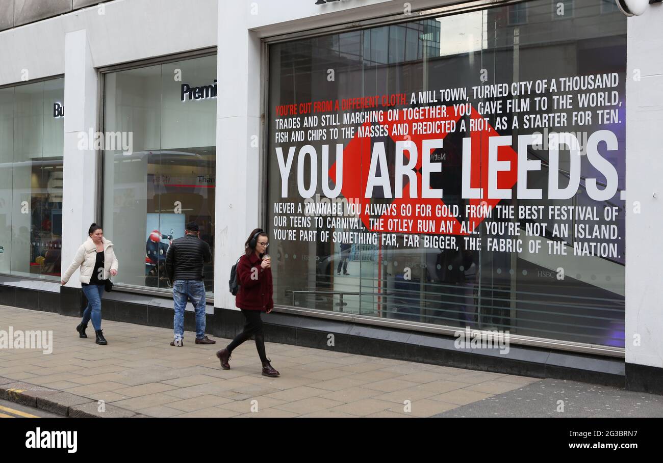 Leeds town centre hi-res stock photography and images - Alamy