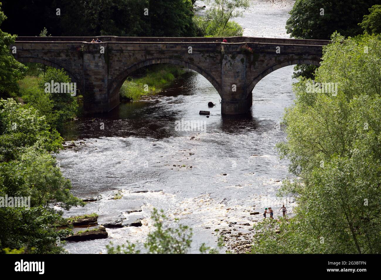 Bridge river swale hi-res stock photography and images - Alamy