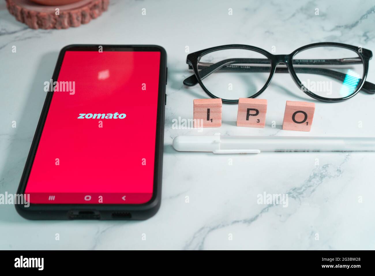 Zomato hi-res stock photography and images - Alamy