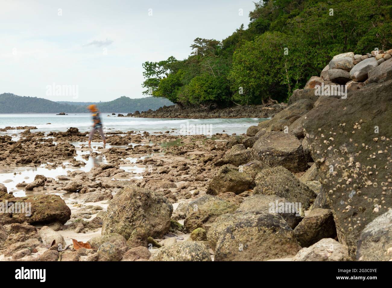 Gapang beach hi-res stock photography and images - Alamy