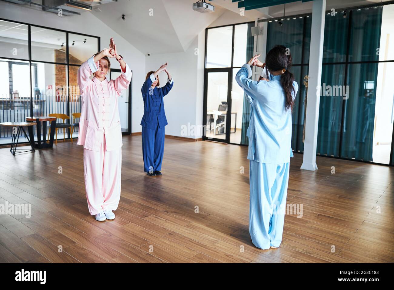 Body postures hi-res stock photography and images - Alamy