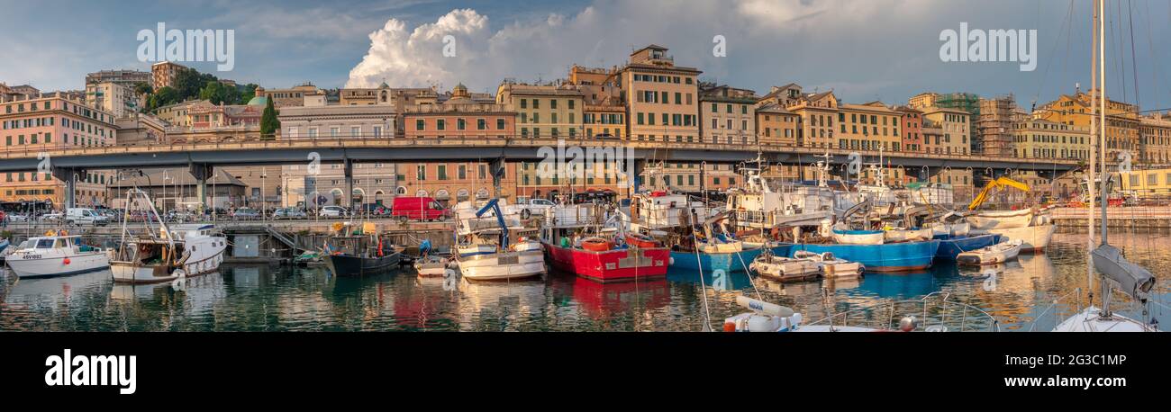 Old port terminal hi-res stock photography and images - Alamy