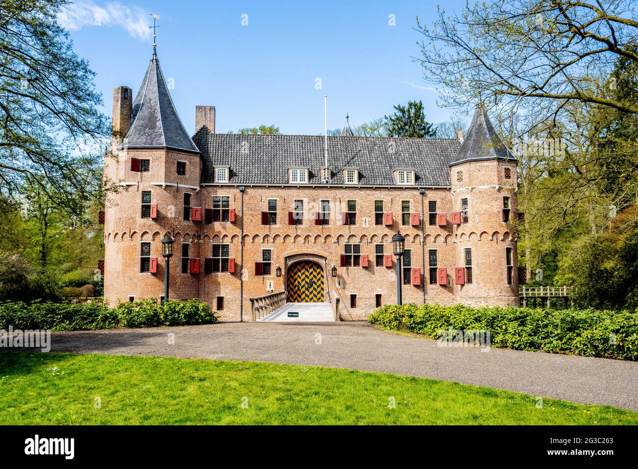 Exterior of the Castle Het Oude Loo is a hunting lodge build in the ...