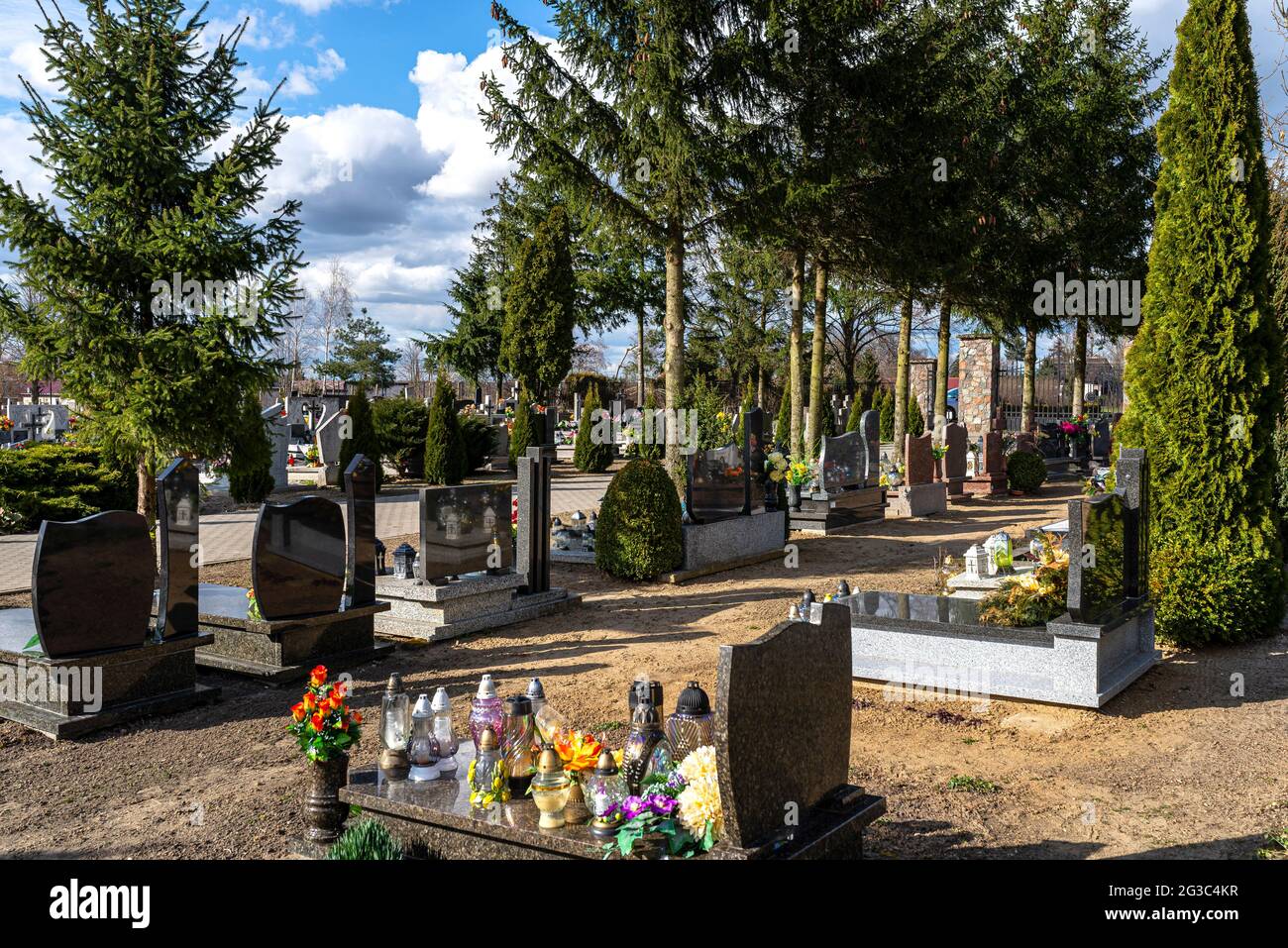 Blank tombstones hi-res stock photography and images - Alamy