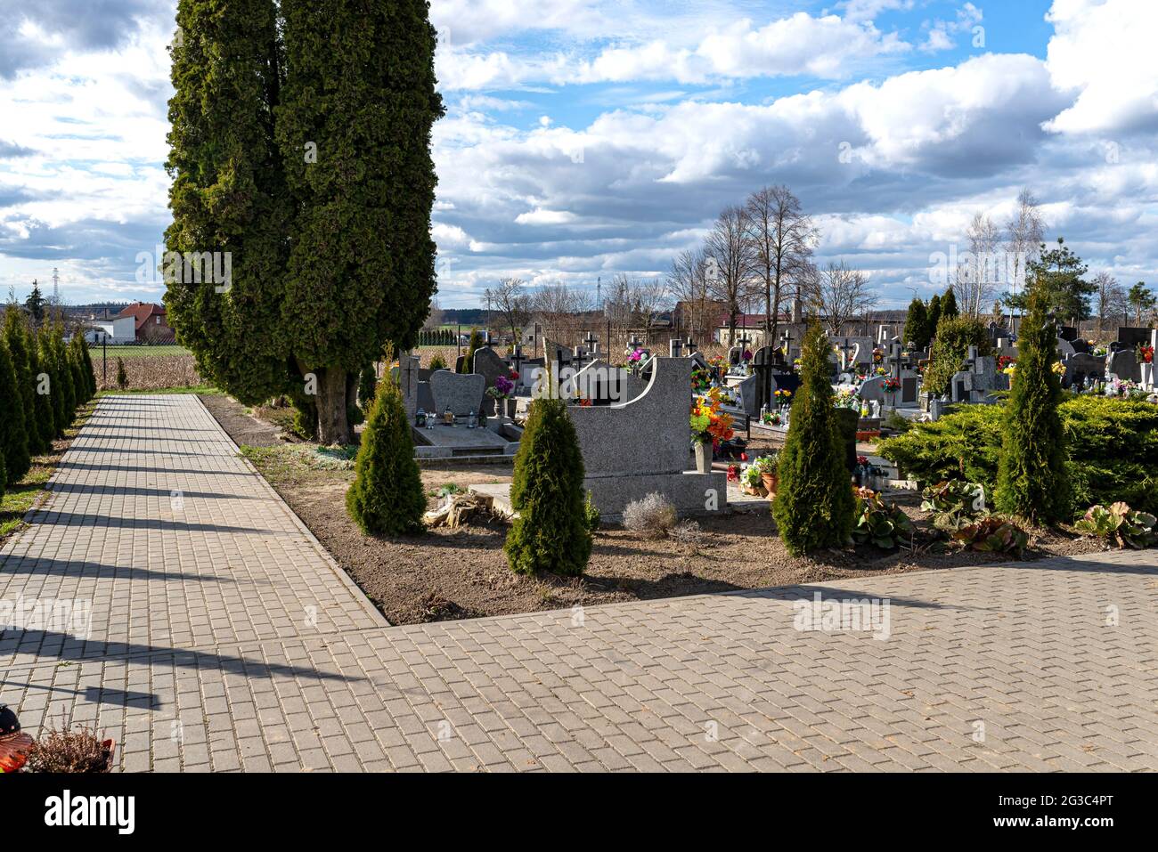 Blank tombstones hi-res stock photography and images - Alamy