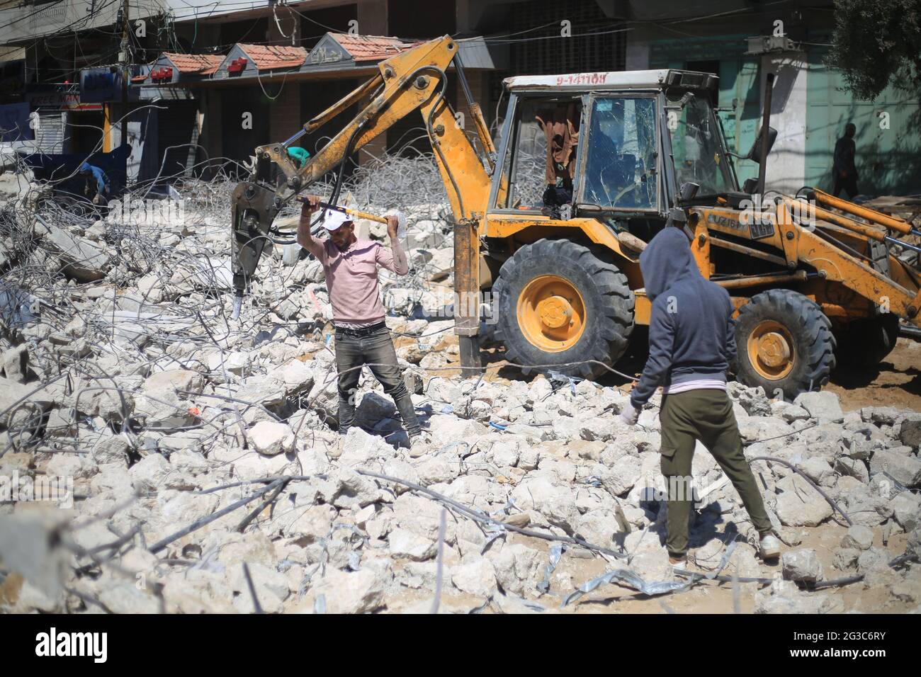 Gaza city, The Gaza Strip, Palestine. 15th June, 2021. Palestinian ...