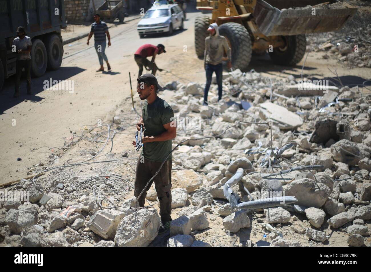 Gaza city, The Gaza Strip, Palestine. 15th June, 2021. Palestinian ...