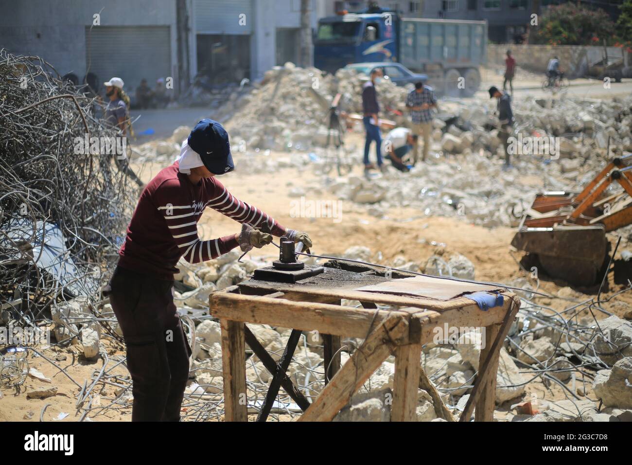 Gaza city, The Gaza Strip, Palestine. 15th June, 2021. Palestinian ...