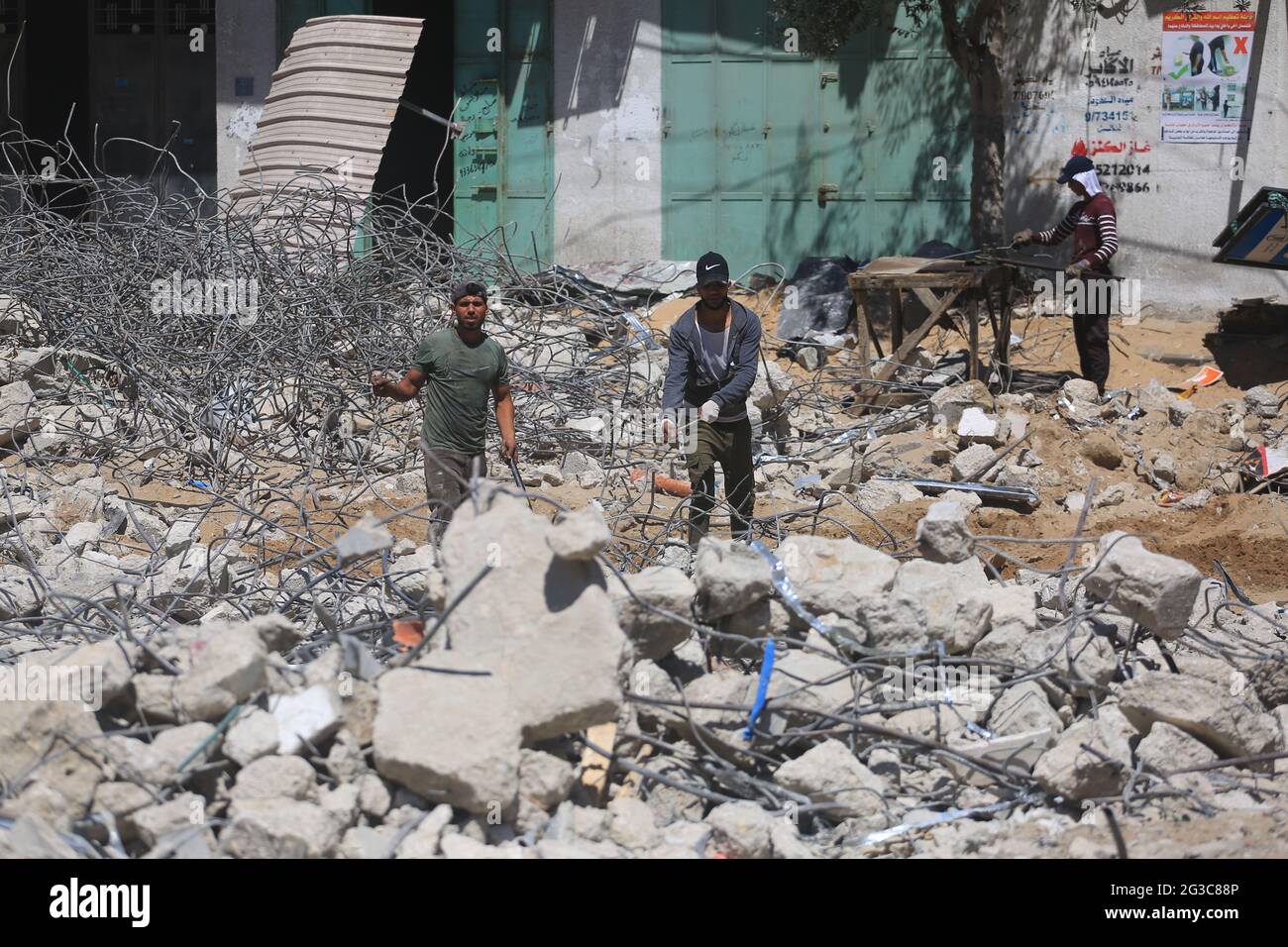 Gaza city, The Gaza Strip, Palestine. 15th June, 2021. Palestinian ...