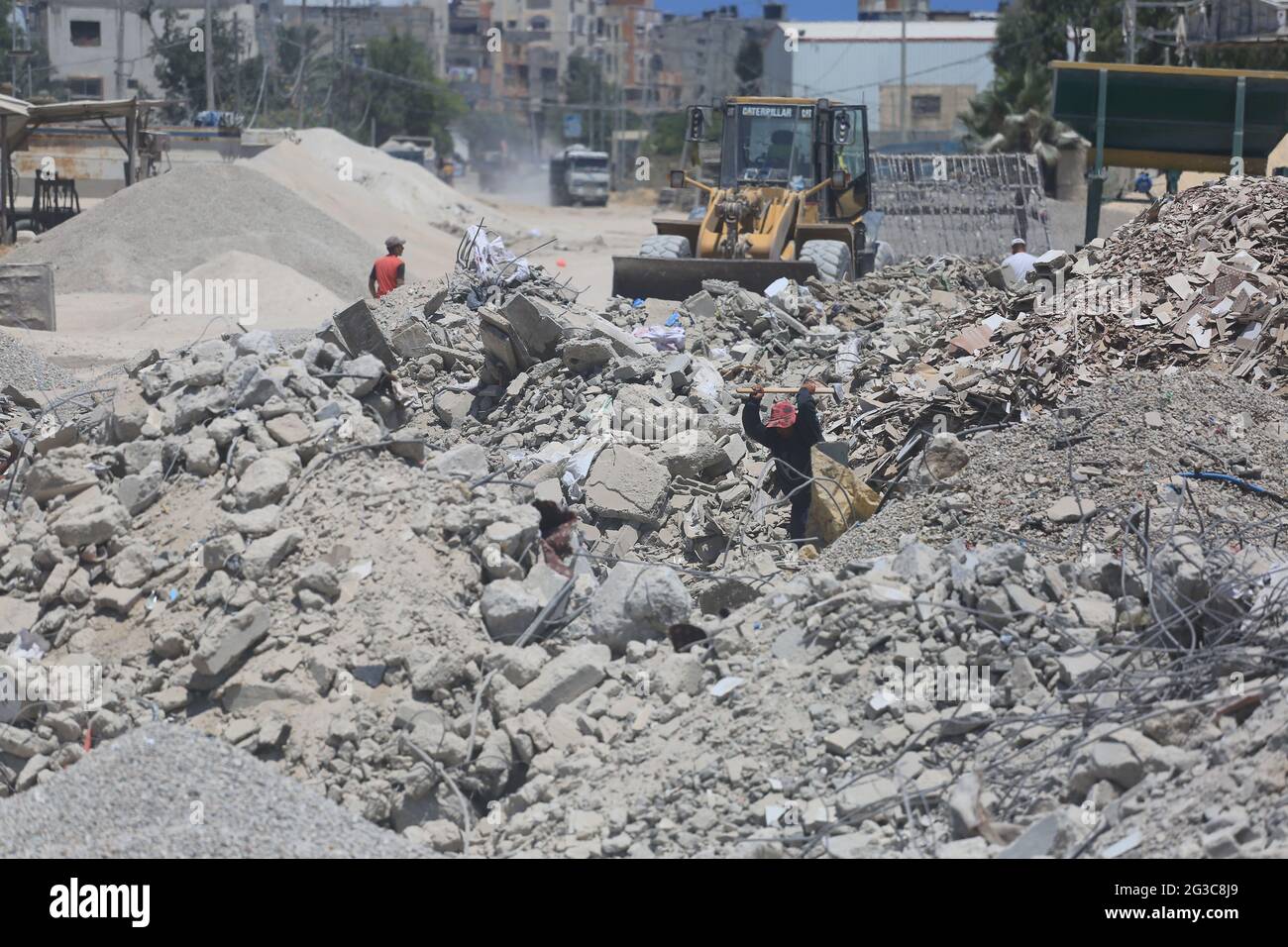 Gaza city, The Gaza Strip, Palestine. 15th June, 2021. Palestinian ...