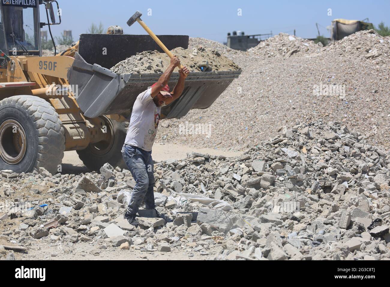 Gaza city, The Gaza Strip, Palestine. 15th June, 2021. Palestinian ...