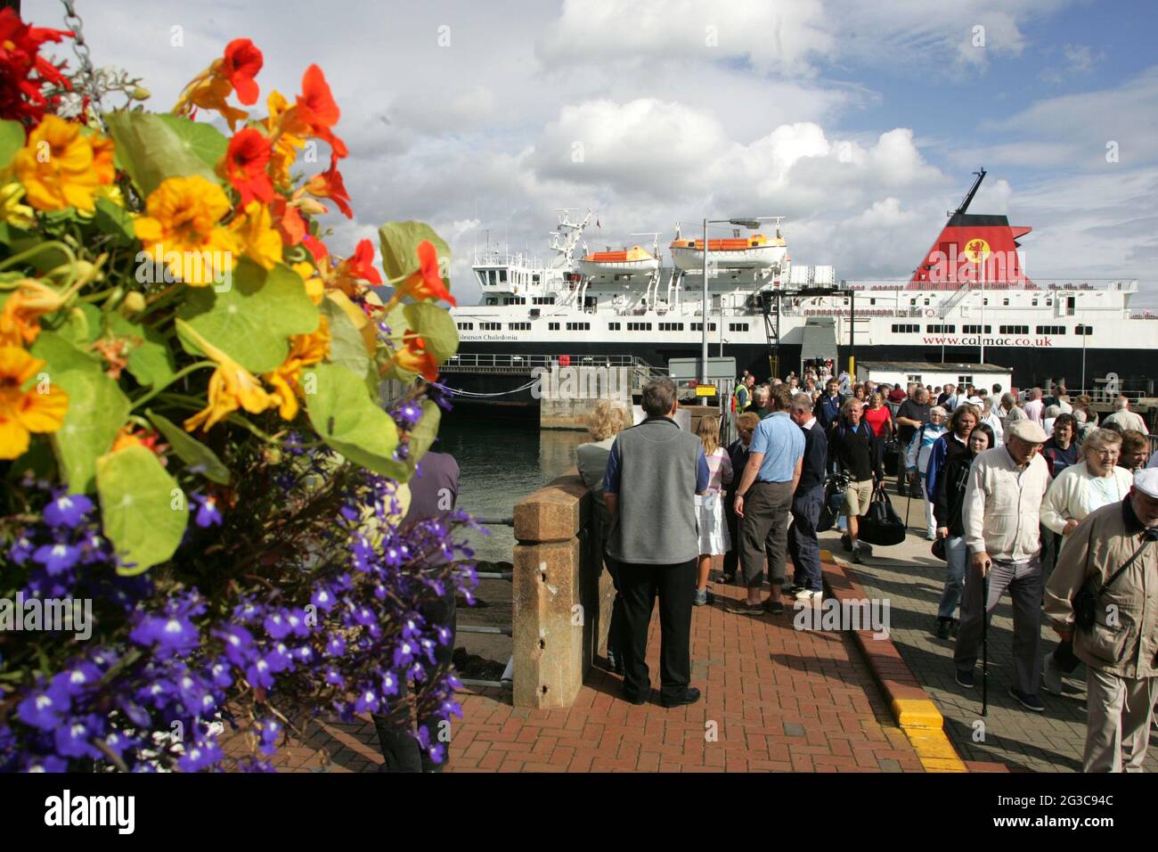 Old pier on the clyde hi-res stock photography and images - Alamy