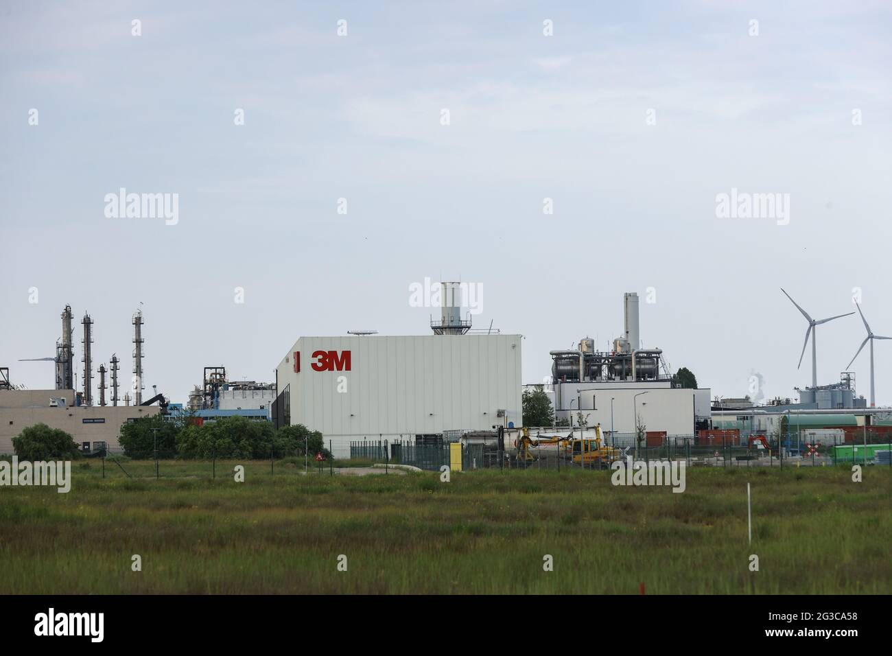 Illustration picture shows the 3M factory in Antwerp LO . Following the ...