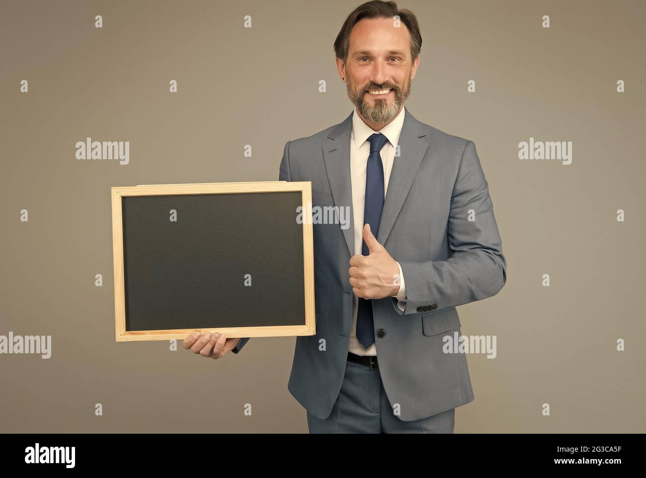 Sales promoting. Happy promoter give thumbs up. Promoting product or ...