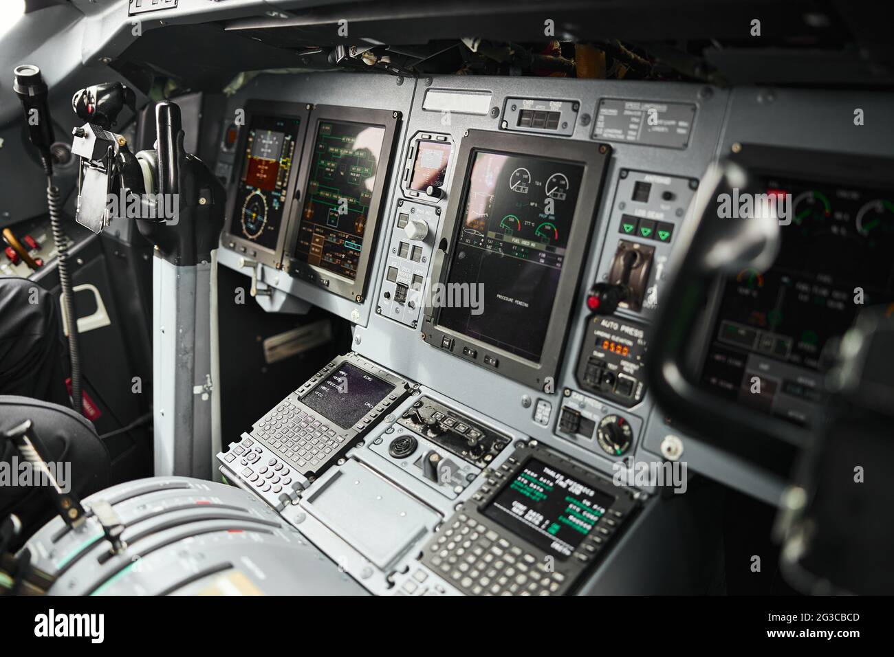 Pilot cabin interior of passenger airplane jet Stock Photo - Alamy