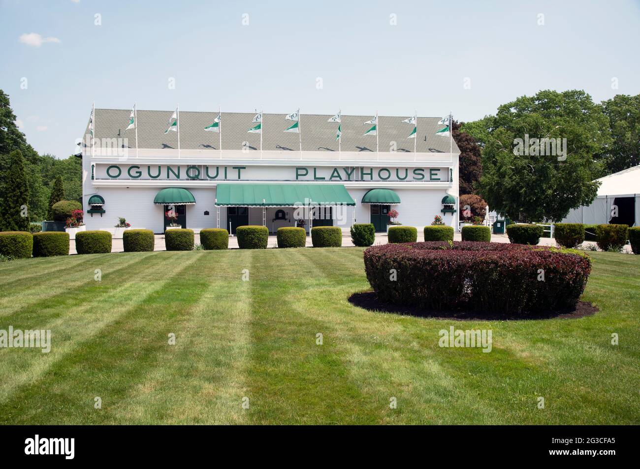 The Ogunquit Playhouse - Ogunquit, Maine, USA. Summer Theater Stock Photo - Alamy