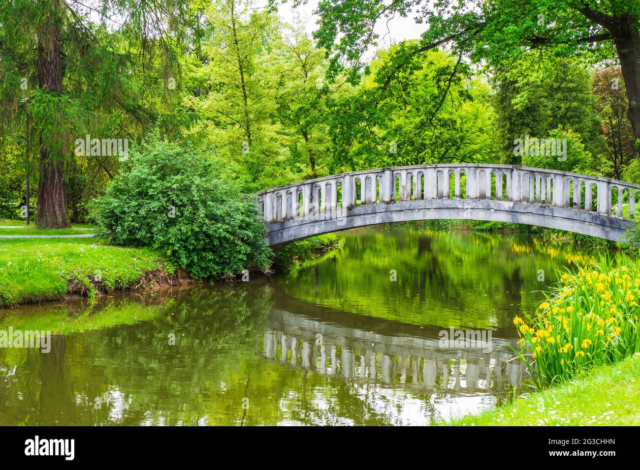 Historical water bridge hi-res stock photography and images - Alamy
