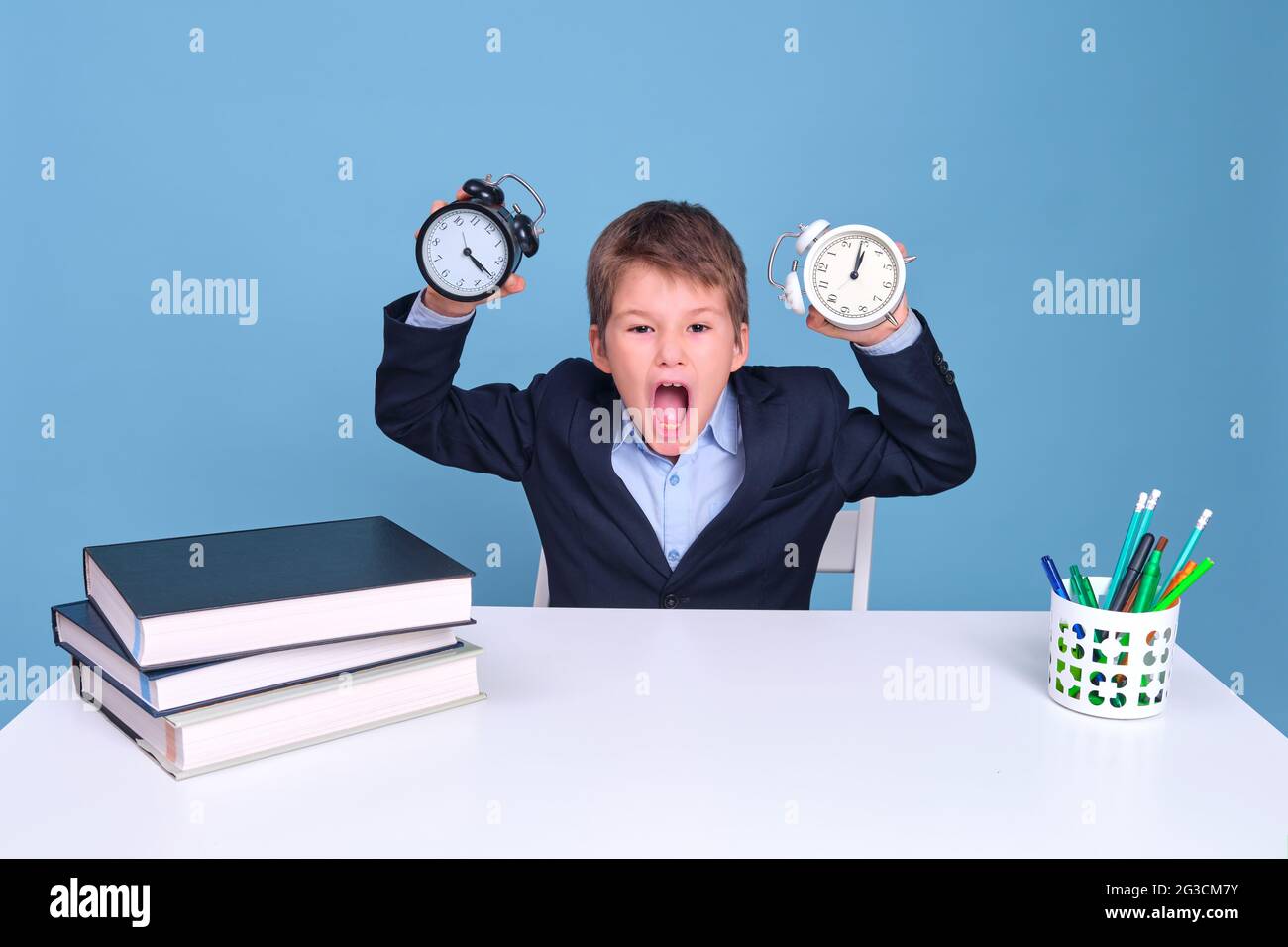 School child scream anger hi-res stock photography and images - Alamy