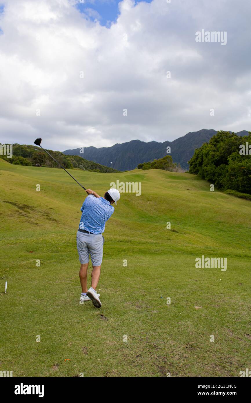 Beautiful high shutter speed captures of golf swings in Royal Hawaiian ...