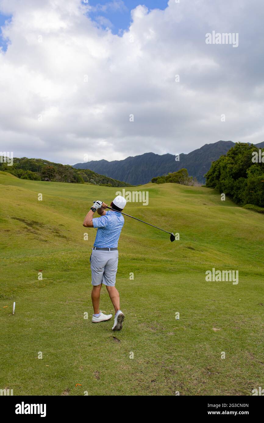 Beautiful high shutter speed captures of golf swings in Royal Hawaiian ...