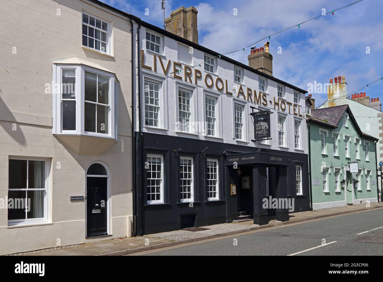 Liverpool arms hi-res stock photography and images - Alamy