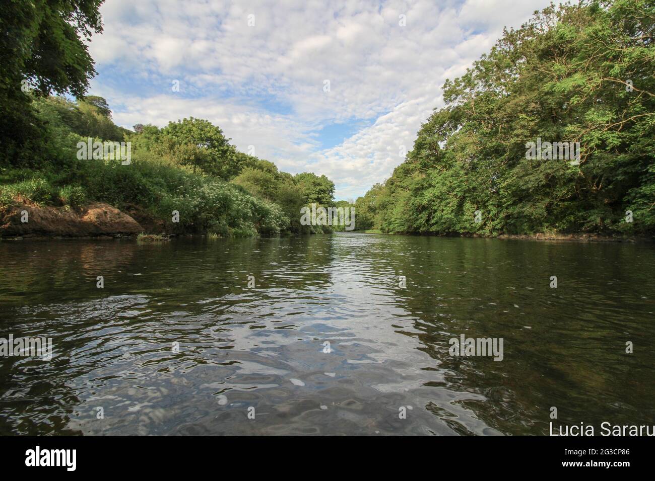 Lights on the river hi-res stock photography and images - Alamy