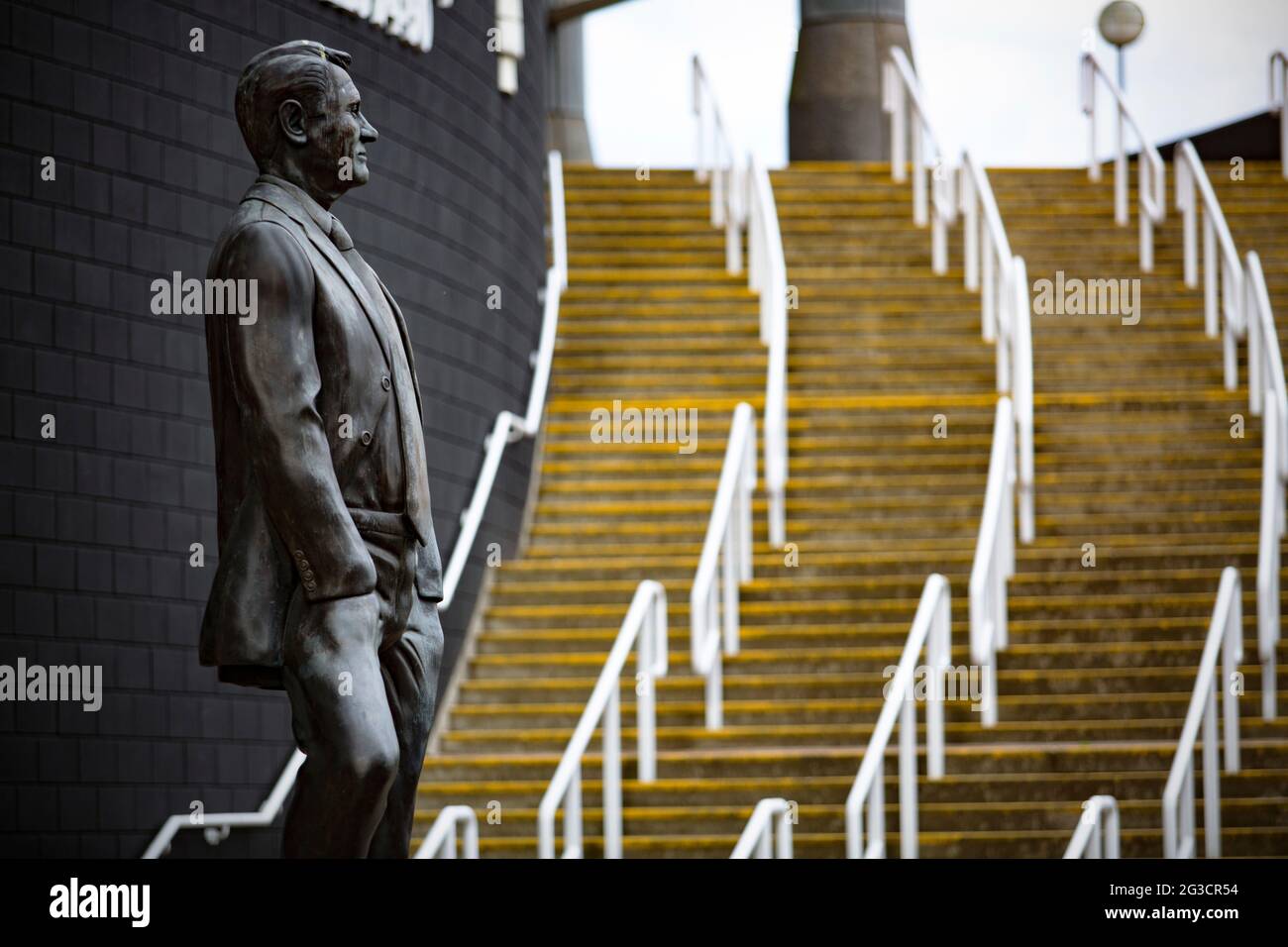 Sir bobby robson newcastle hi-res stock photography and images - Alamy