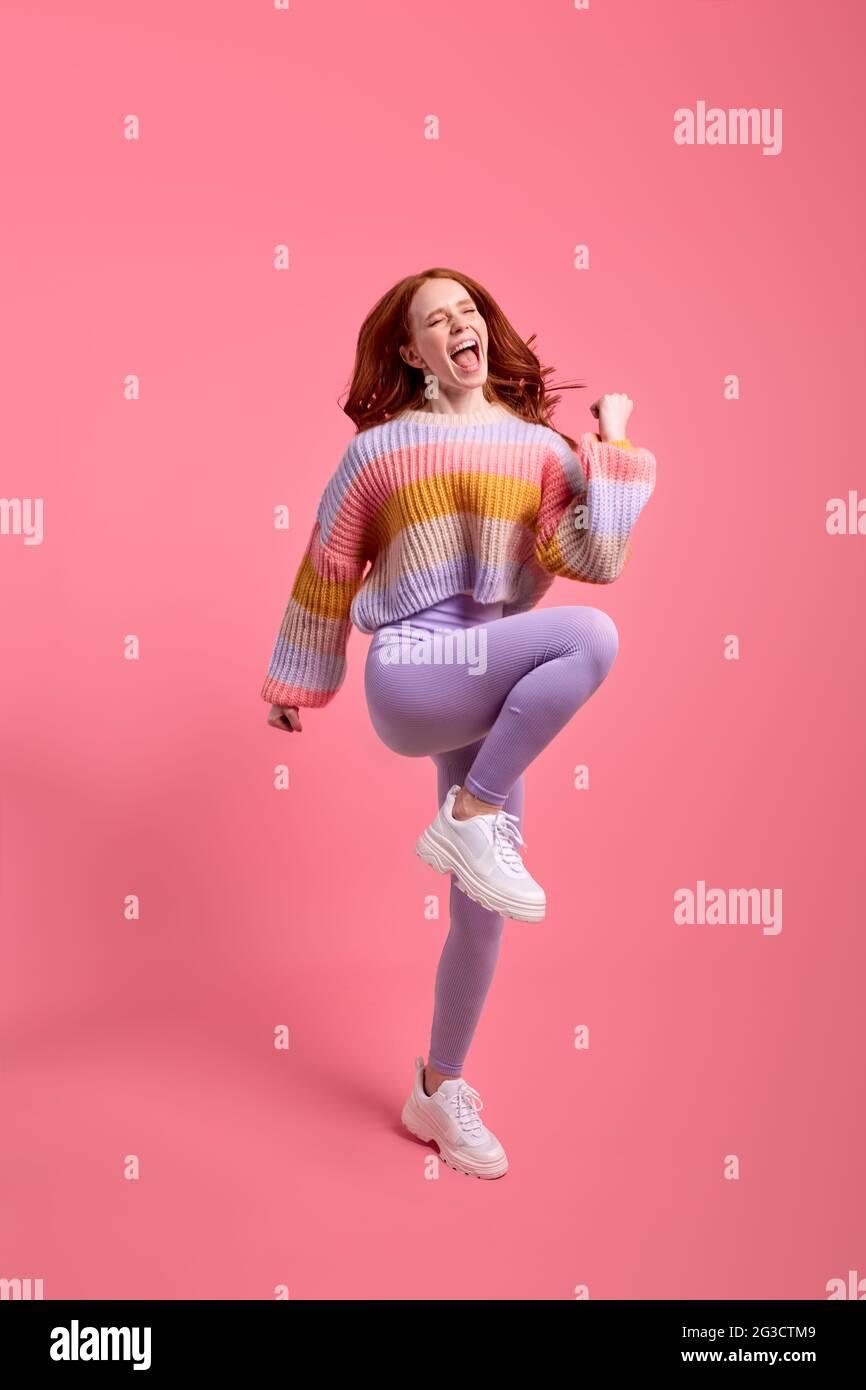 Full body photo jump hi-res stock photography and images - Alamy