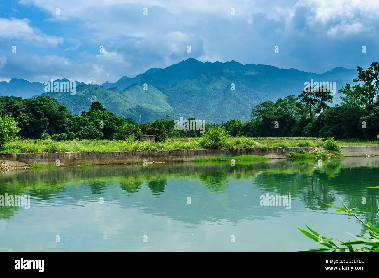 Blue water outdoor hi-res stock photography and images - Alamy