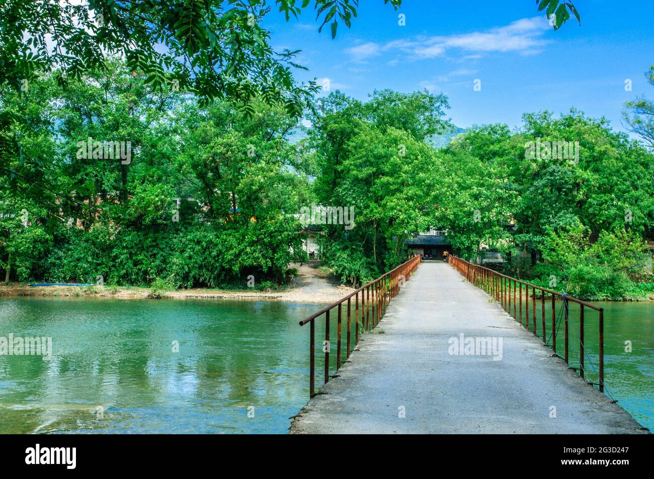 Bridge in rural area hi-res stock photography and images - Alamy