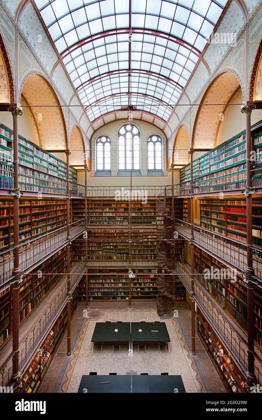 Interior of the library of the museum; Interior Library Stock Photo - Alamy