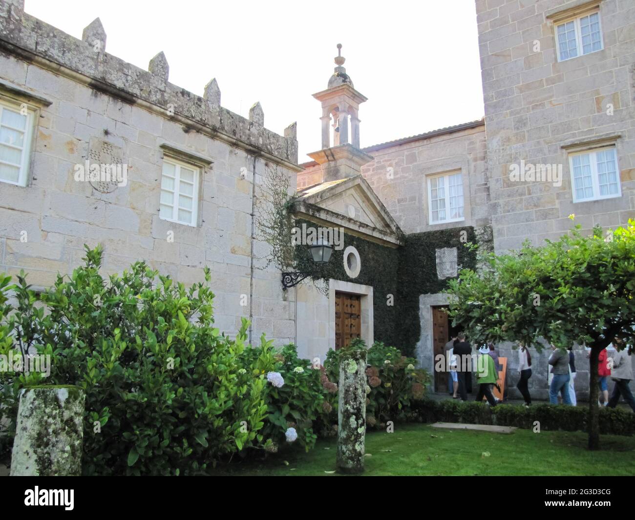 Vigo spain cathedral hi-res stock photography and images - Alamy