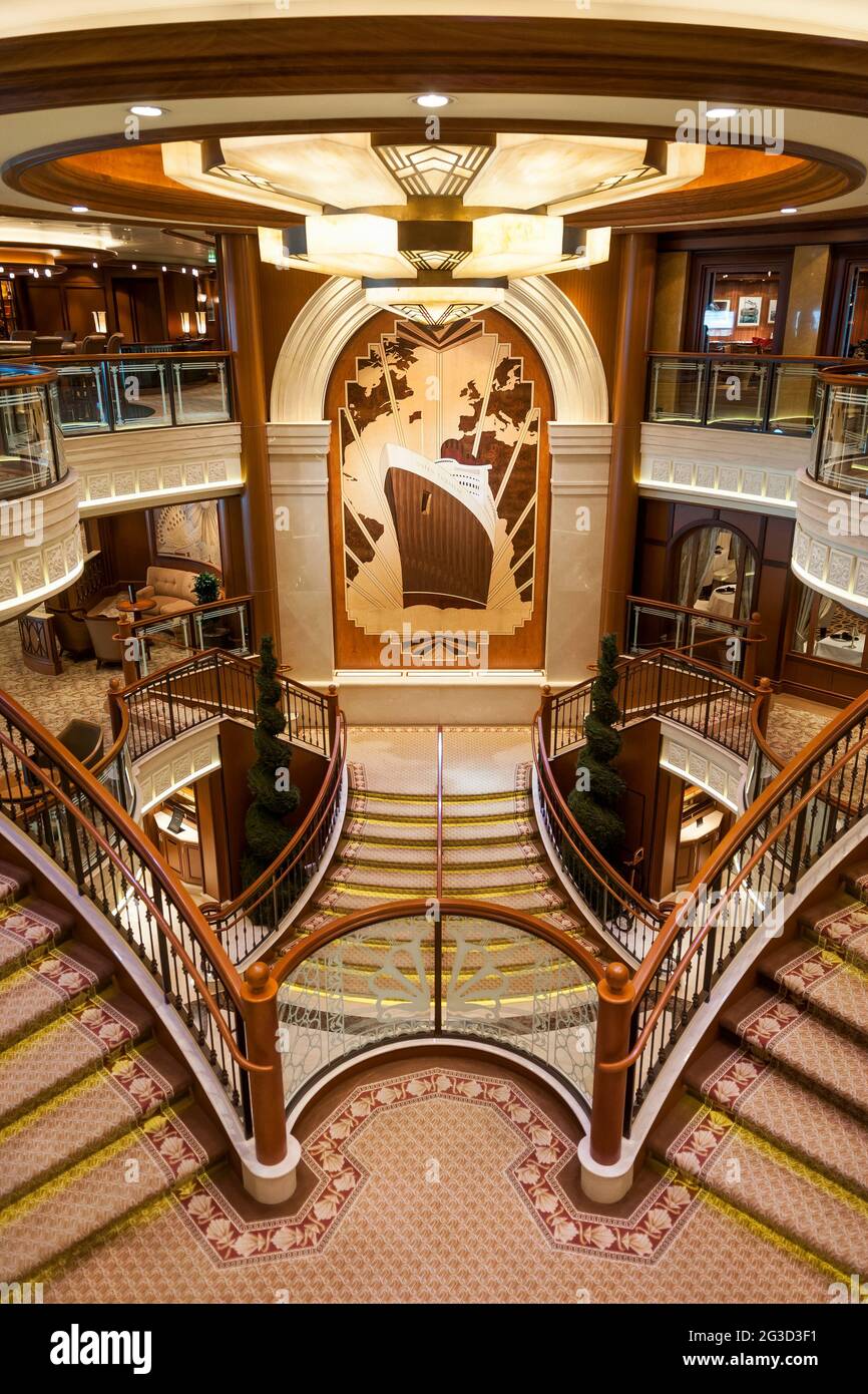 Cunard cruise ship interior hi-res stock photography and images - Alamy