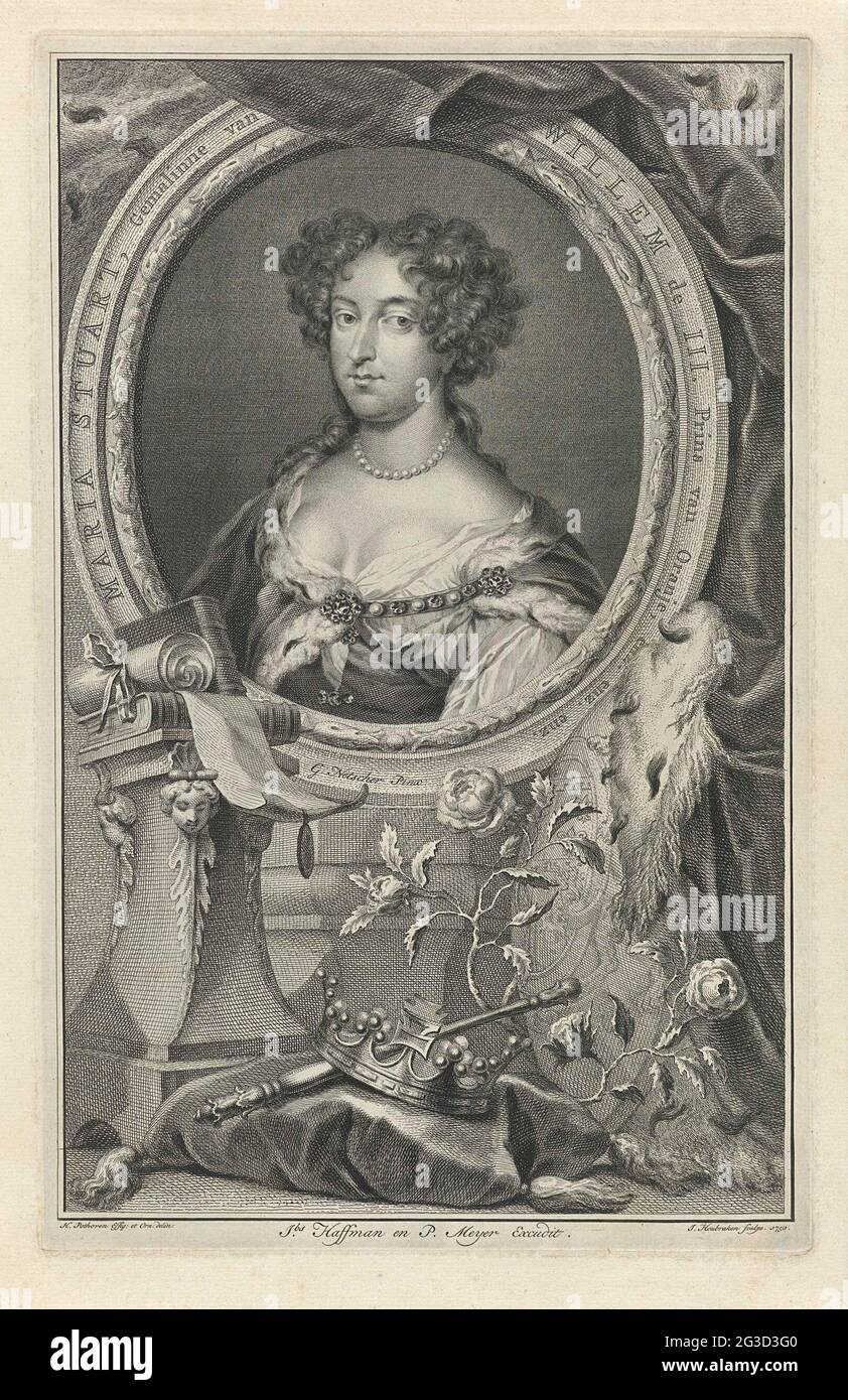 Portrait of Maria II Stuart. Portrait of Maria II in an oval with ...