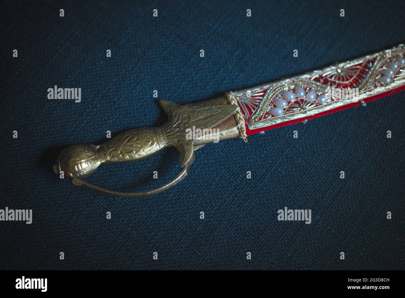 Indian sword hi-res stock photography and images - Alamy
