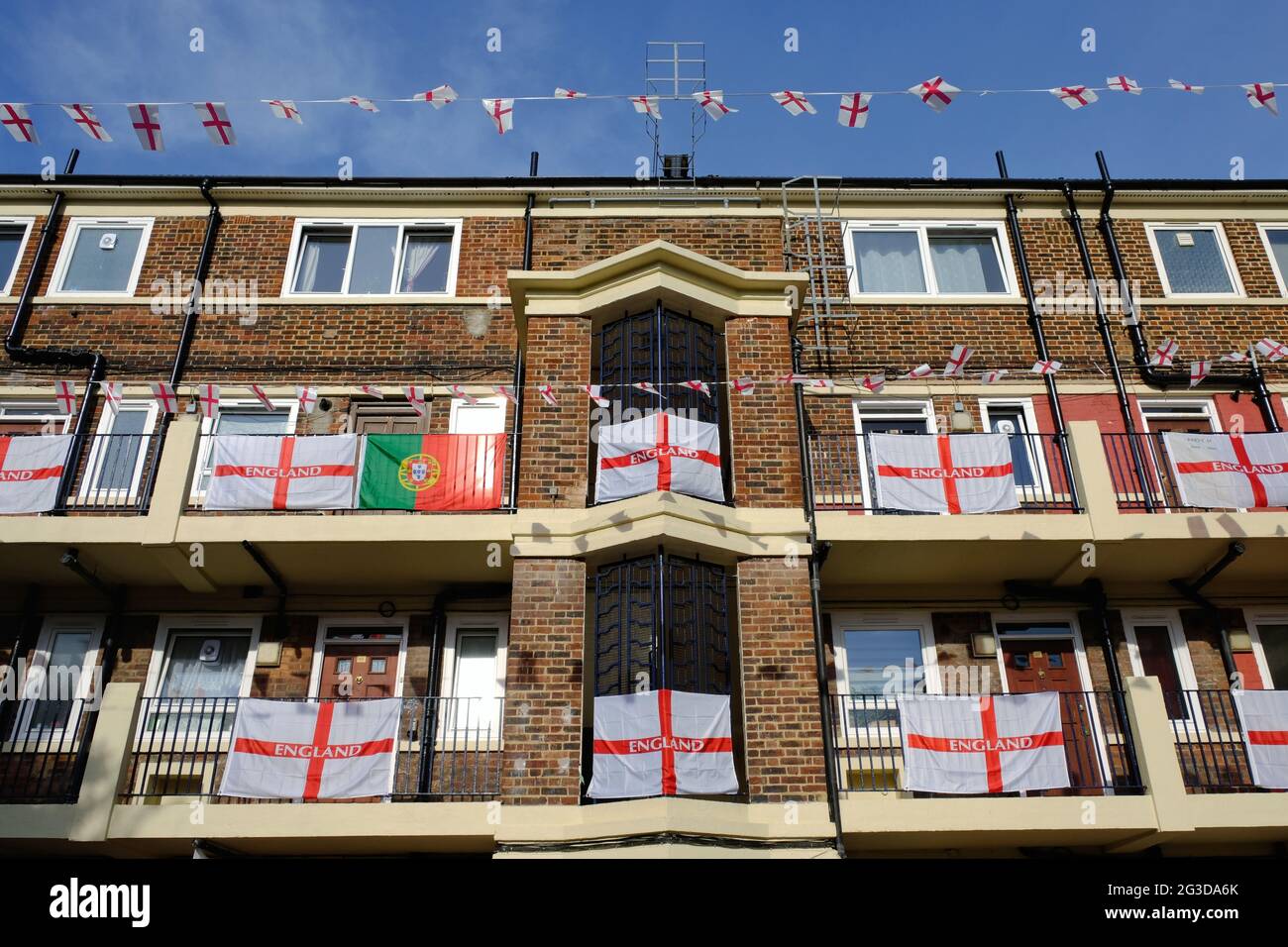London, UK. Residents of Kirby Estate in Bermondsey celebrate the Euro ... London, UK. Residents of Kirby Estate in Bermondsey celebrate the Euro ...