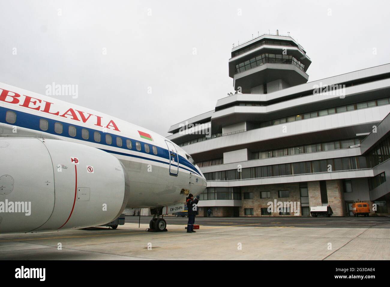Boarding belavia plane hi-res stock photography and images - Alamy
