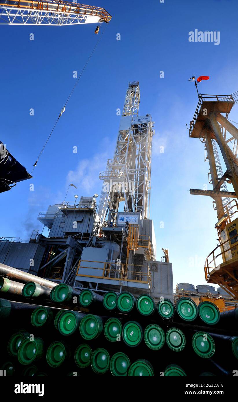 Bass strait oil rig hi-res stock photography and images - Alamy