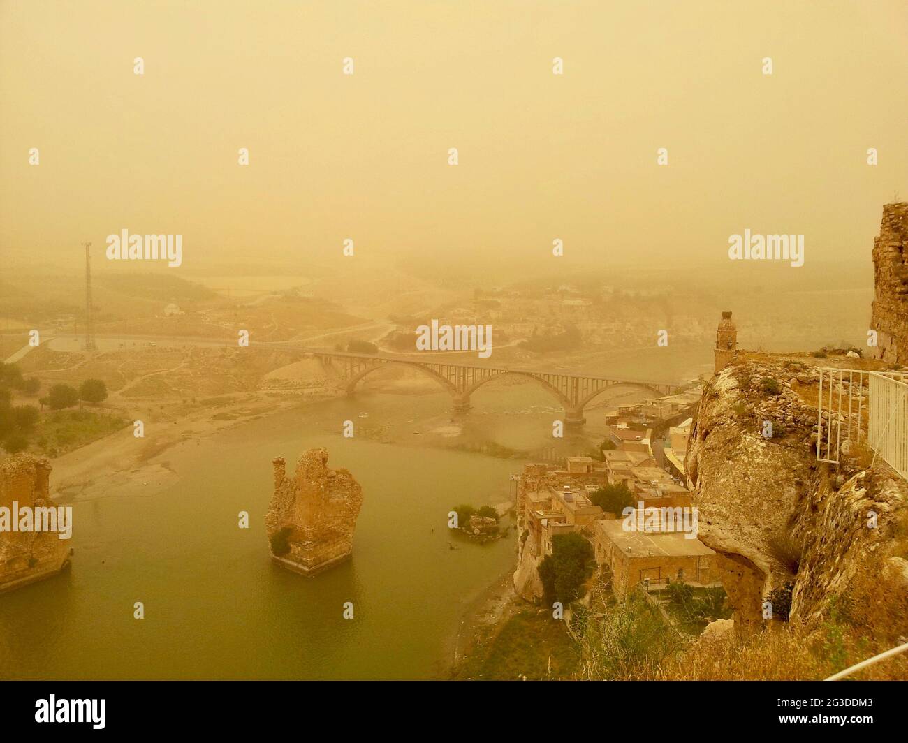 Hasankeyf hi-res stock photography and images - Alamy